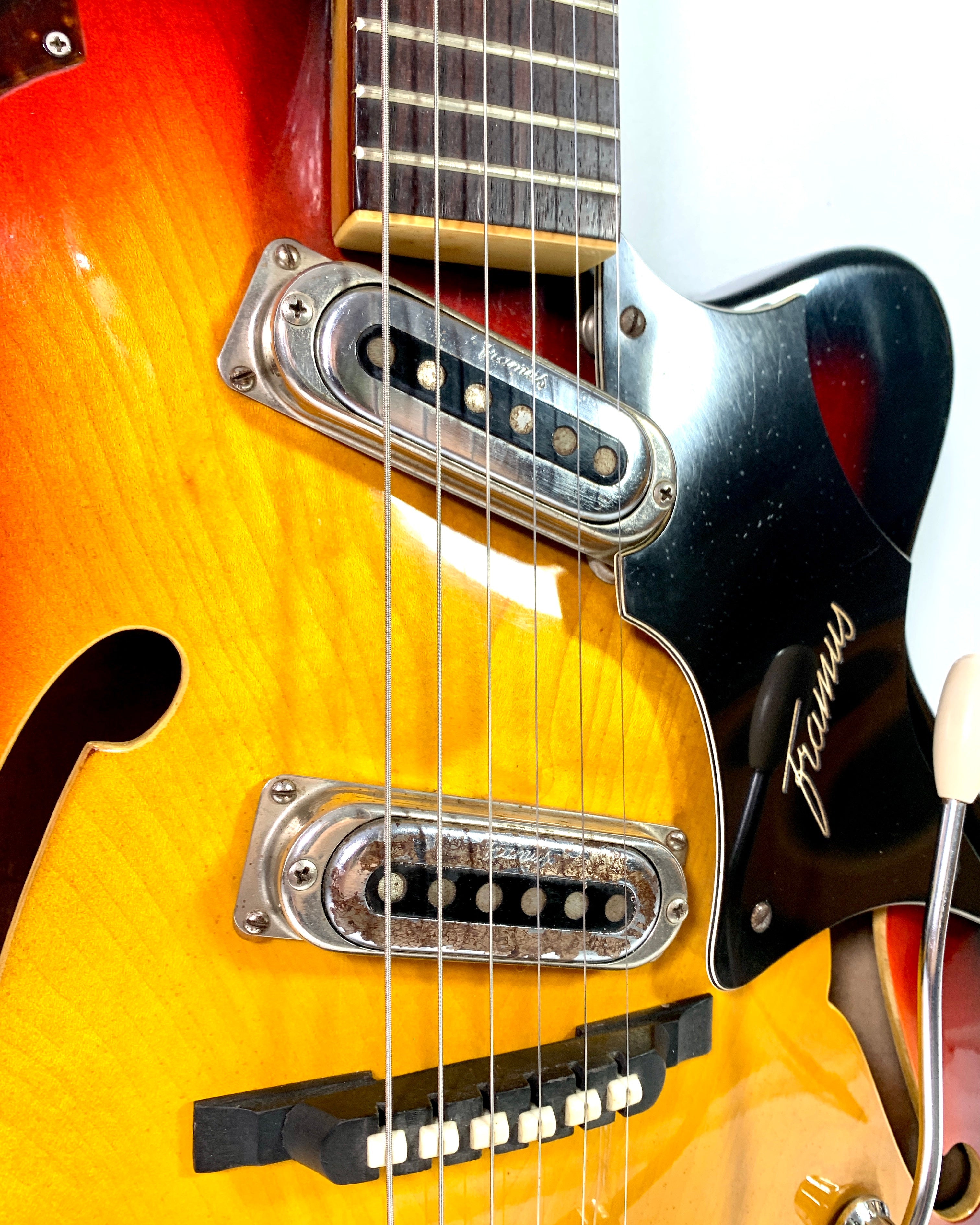 Framus Atlantik 5/110 Sunburst 1960's – L'instrumenterie
