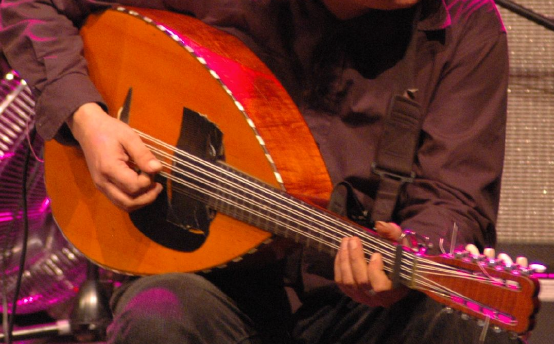 Mandole (style Algérienne) C. Patenotte à Mattaincourt – L'instrumenterie